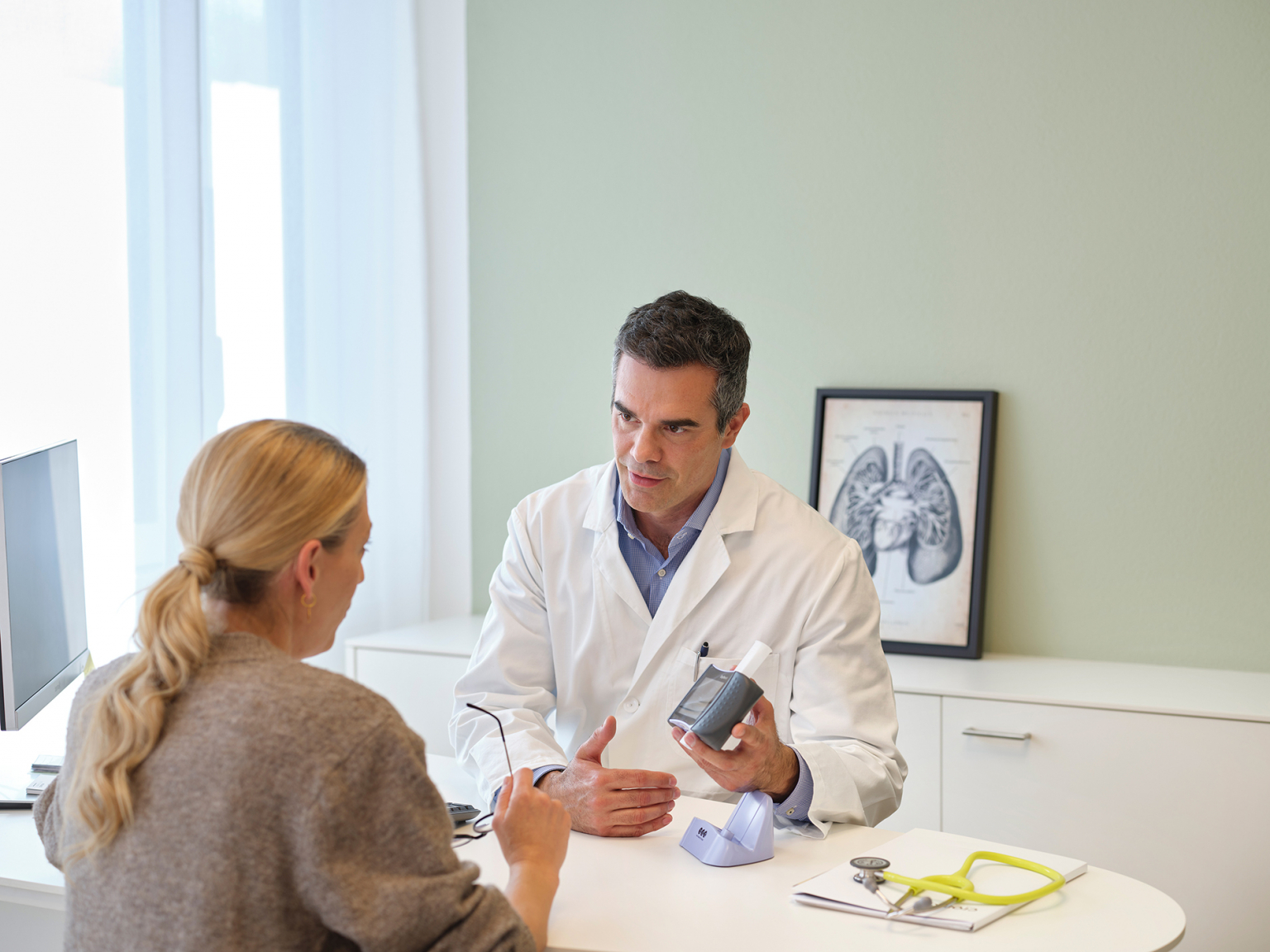 EasyOne Air | Portable, Calibration-Free Spirometer with EMR ...